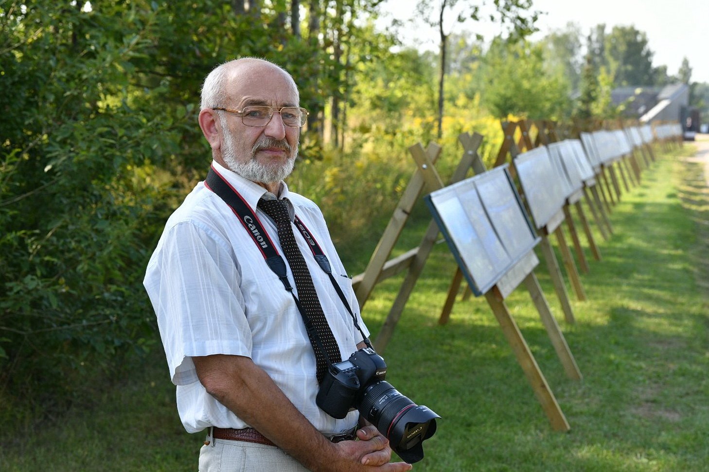 Bolvu par myuža īguļdejumu latgalīšu kulturys atteisteibā sajims fotomuokslinīks Igors Pličs ...